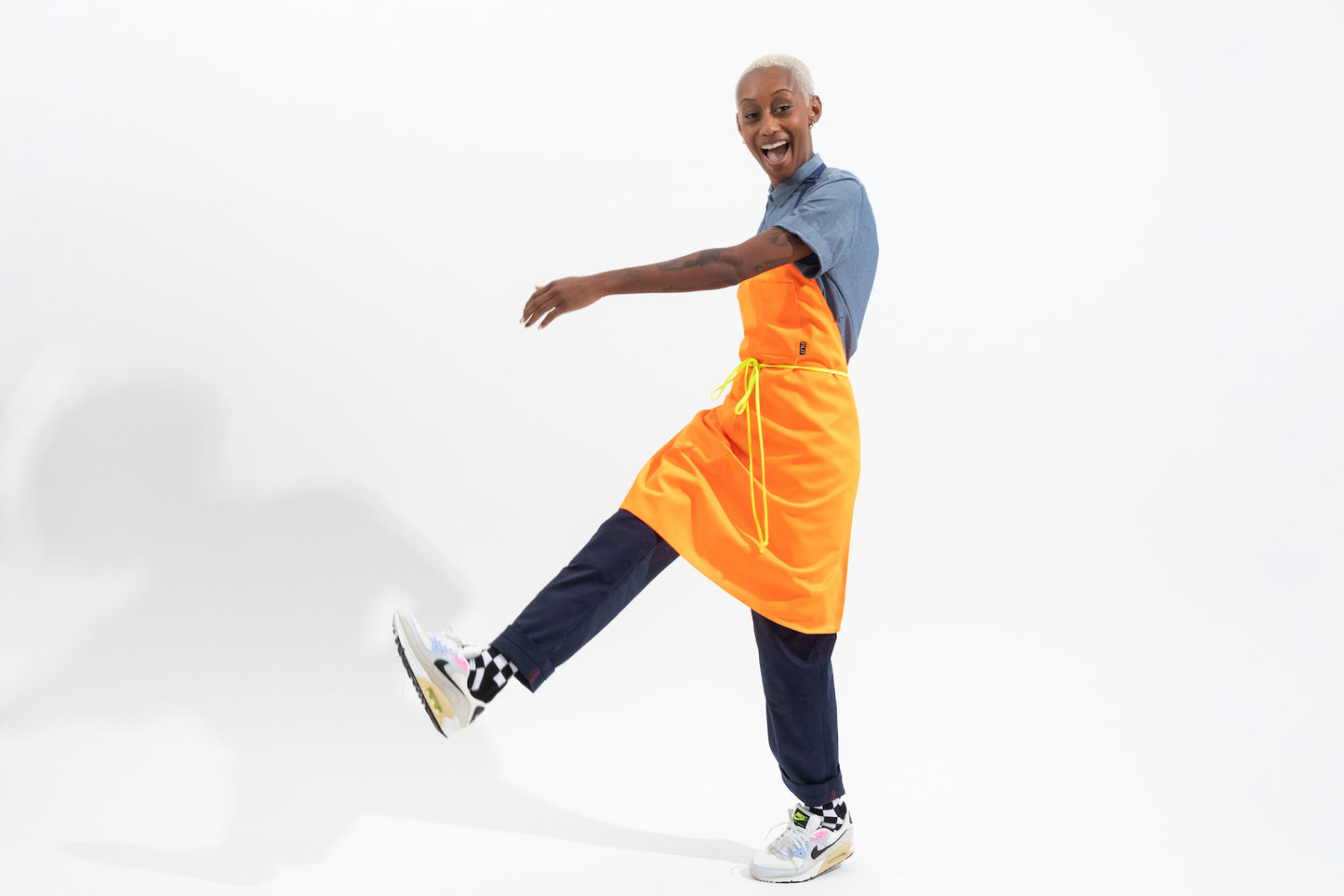 Chef Aprons | Modern Professional Kitchen Aprons – TILIT NYC