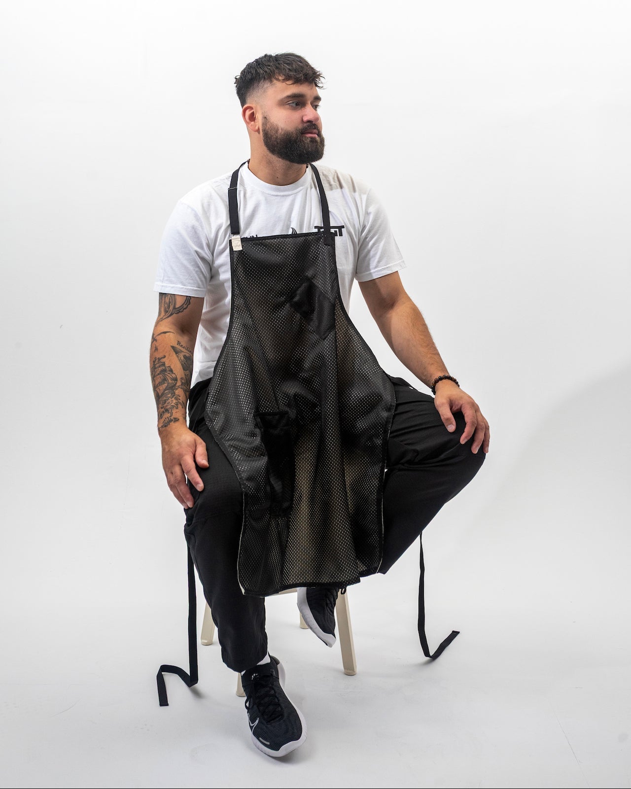 “Run the Pass” Chef Mesh Apron with Adjustable Straps & 2 Pockets – TILIT
